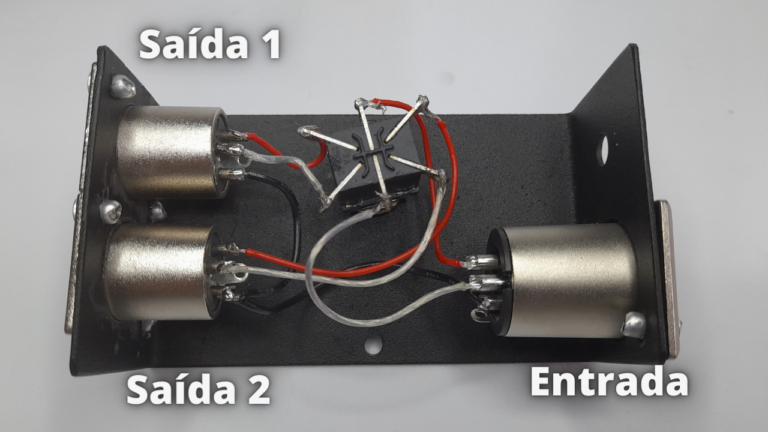 Faça um pedal de TalkBack para comunicação com a banda! – Projeto Bacana